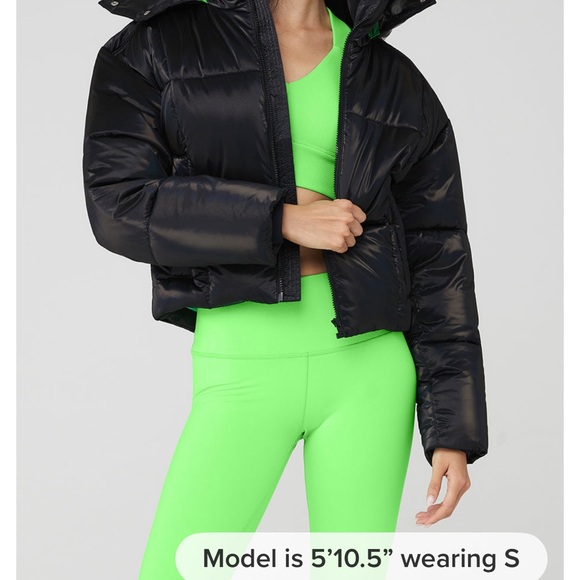 ALO Yoga | Jackets & Coats | Alo Yoga Black Cropped Puffer Jacket ...